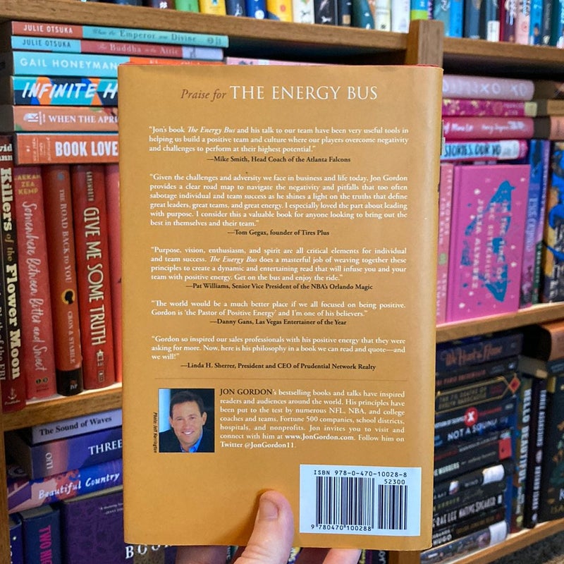 The Energy Bus by Jon Gordon; Ken Blanchard (Foreword by)