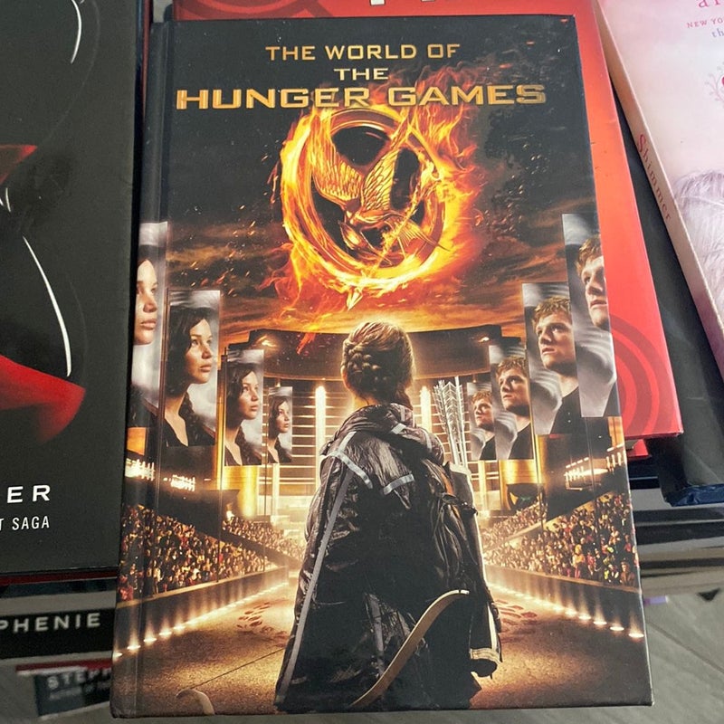 The World of the Hunger Games by Kate Egan, Hardcover | Pangobooks