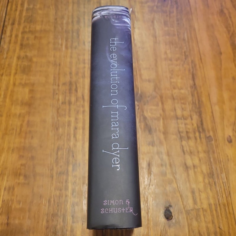 The Evolution of Mara Dyer by Michelle Hodkin