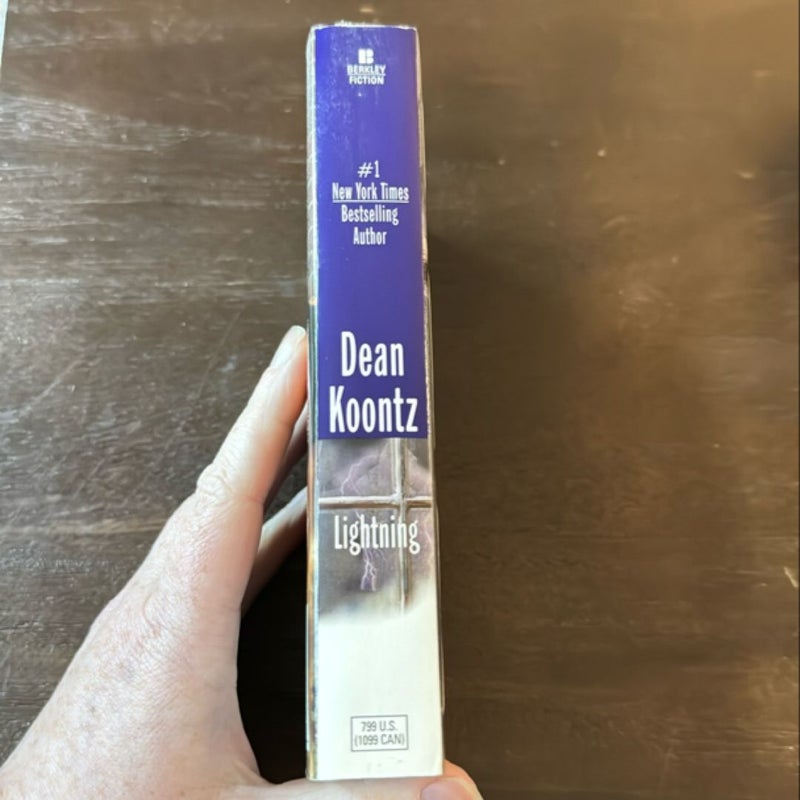 Lightning by Dean Koontz, Paperback | Pangobooks