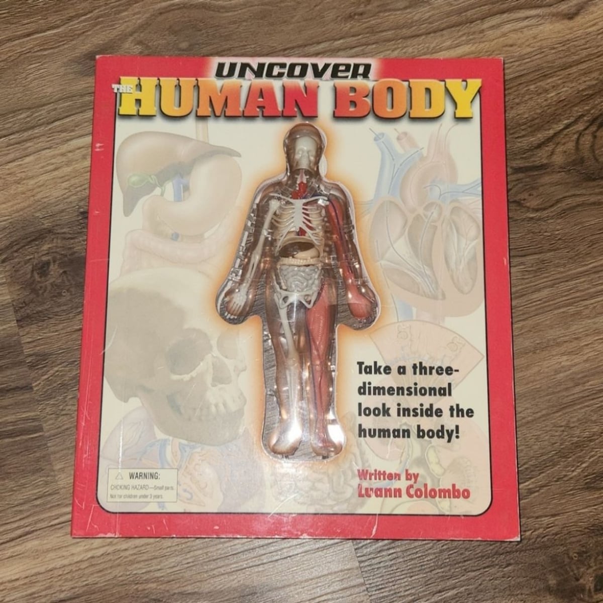 THE HUMAN BODY - 3 DIMENSIONAL BOOK by , Hardcover | Pangobooks