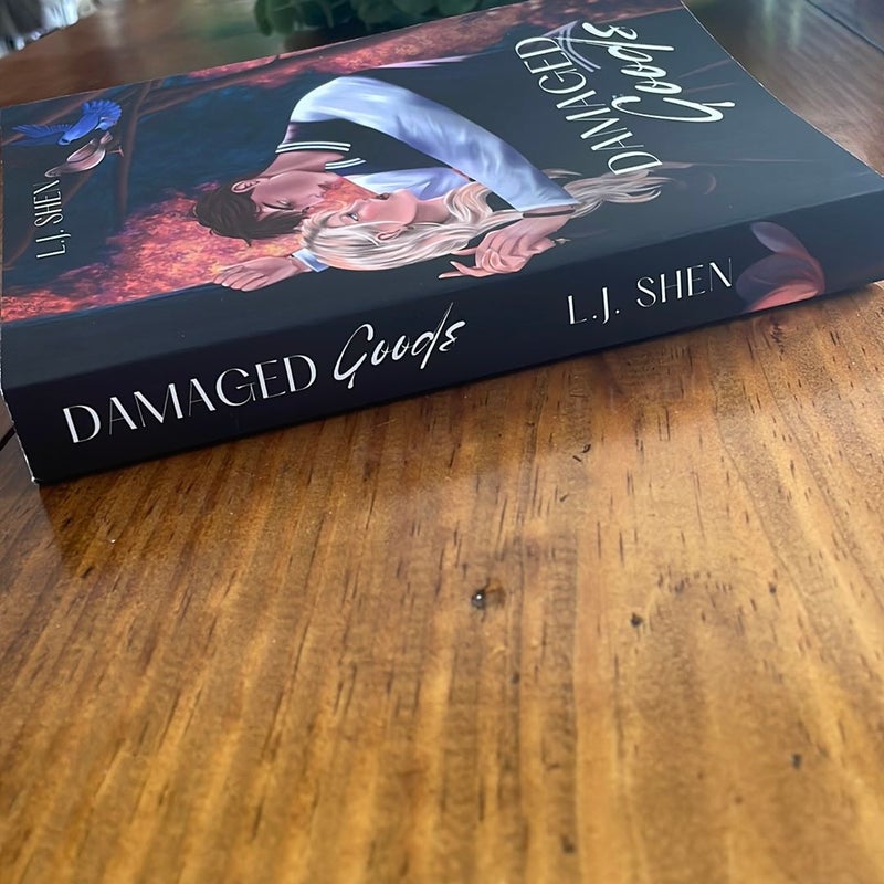 Damaged Goods by L. J. Shen, Paperback | Pangobooks