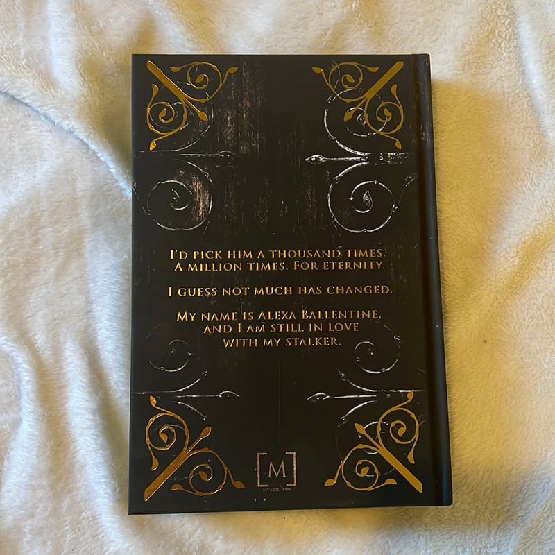 Raw by Belle Aurora, Hardcover | Pangobooks
