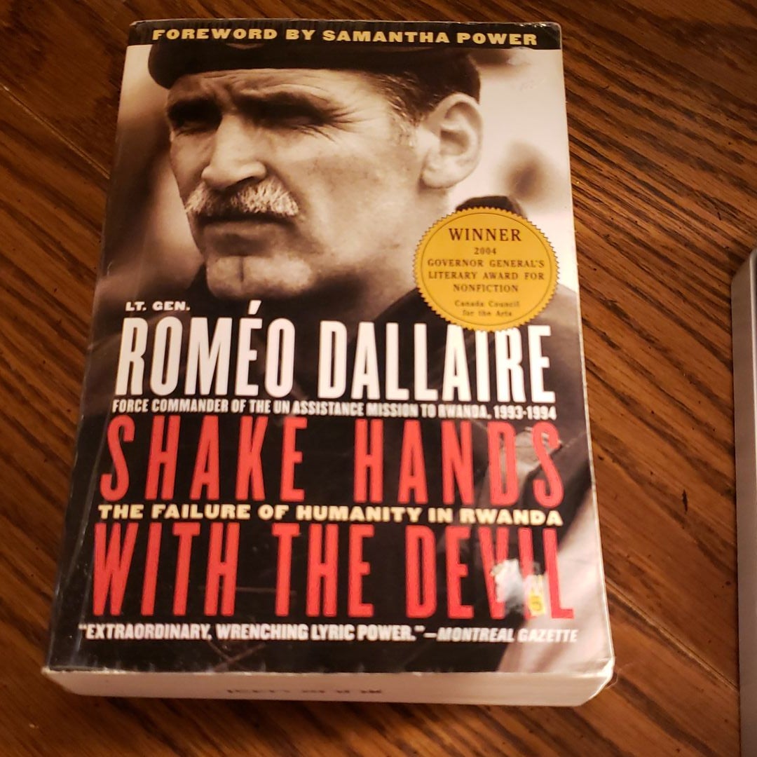 Shake Hands with the Devil by Roméo Dallaire, Paperback | Pangobooks
