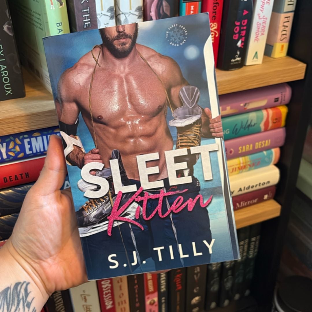 Sleet Kitten by S. J. Tilly, Paperback | Pangobooks