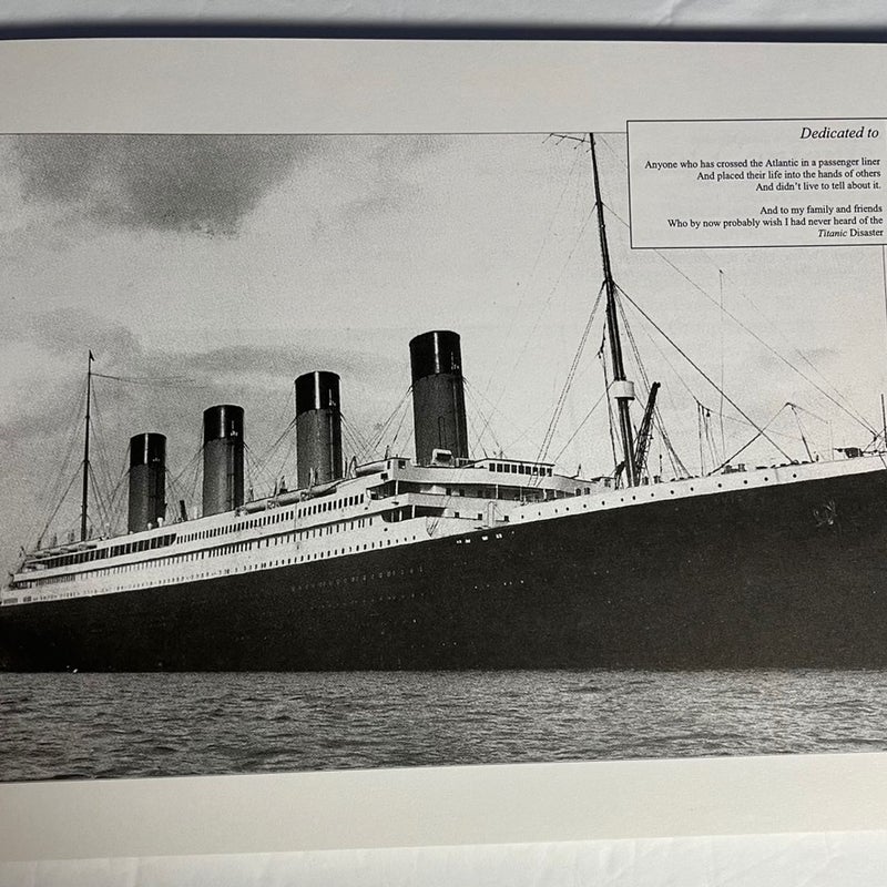 Titanic Names by Lee W. Meredith, Paperback | Pangobooks