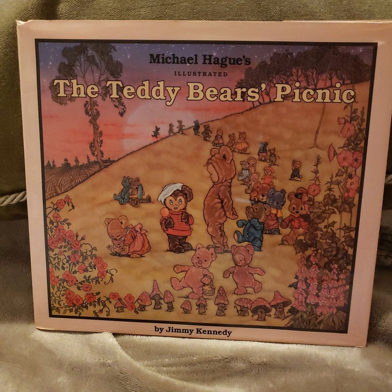 The Teddy Bears' Picnic by Jimmy Kennedy; Prue Theobalds (Illustrator)