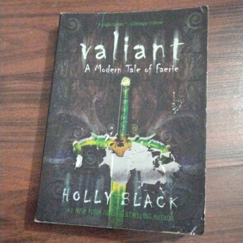 Valiant by Holly Black, Paperback | Pangobooks