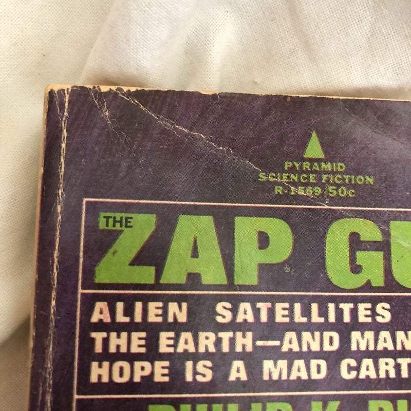 Zap Gun by Philip K. Dick, Paperback | Pangobooks