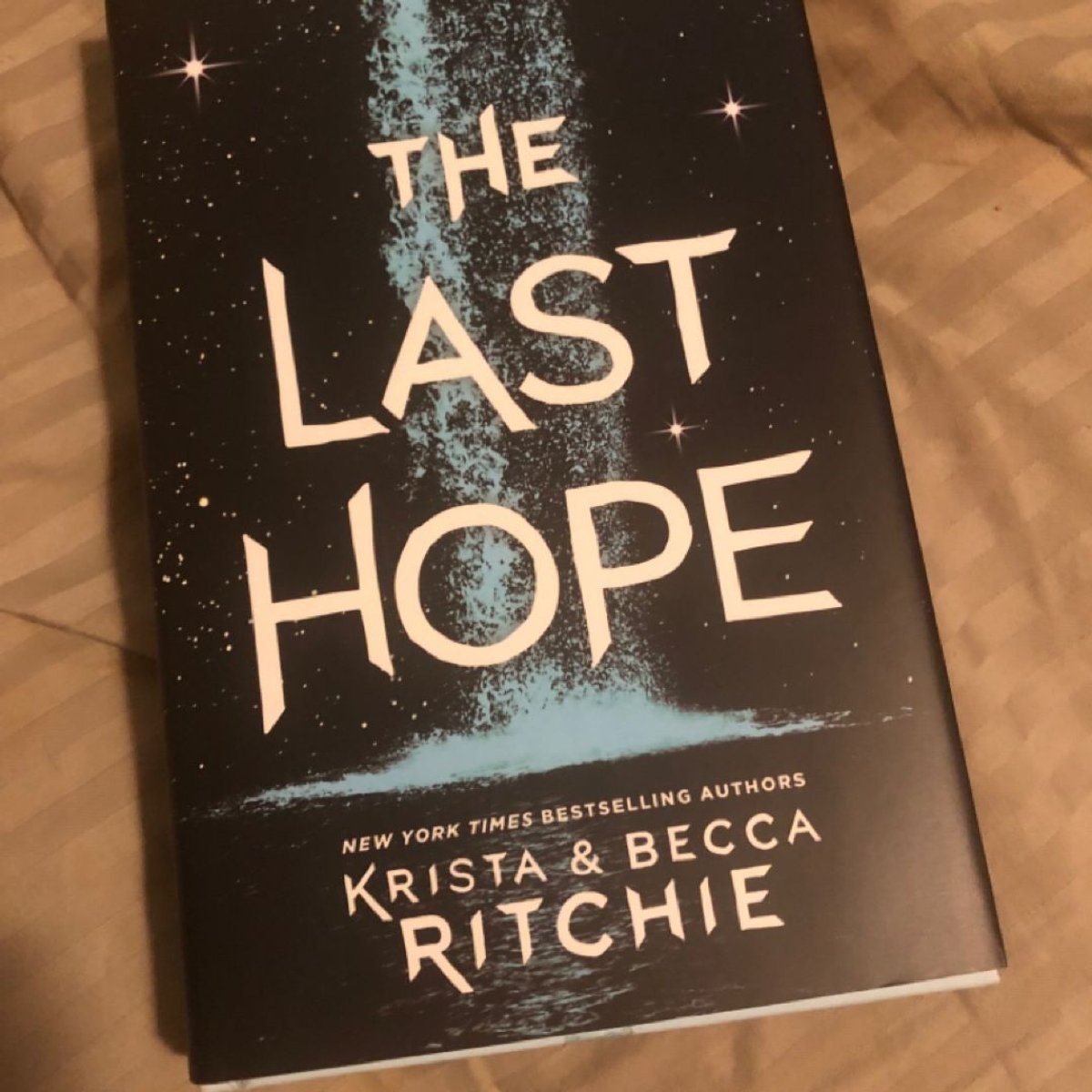 The Last Hope by Krista Ritchie, Becca Ritchie