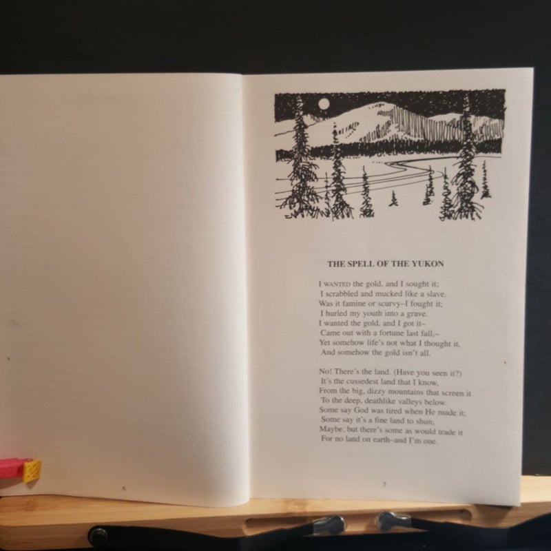 The Very Best of Robert Service by Robert Service