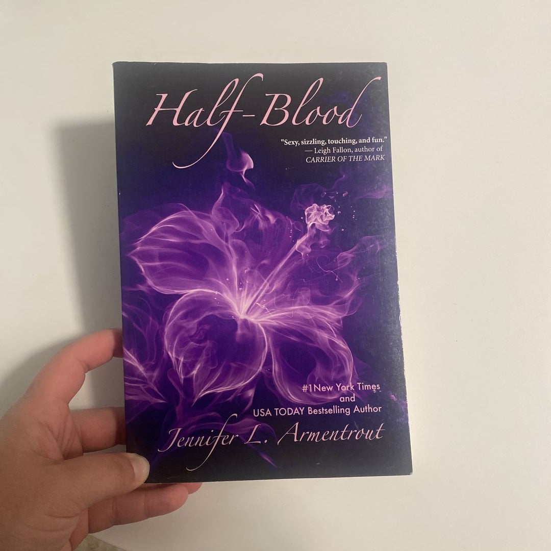 Half-Blood by Jennifer L. Armentrout, Paperback | Pangobooks