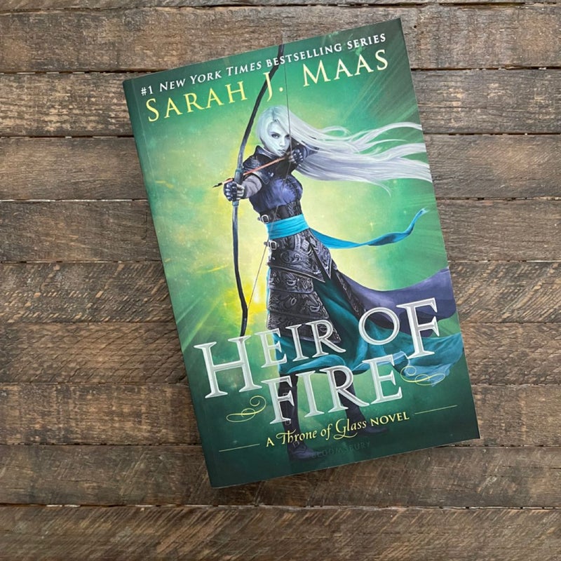 Heir of Fire by Sarah J. Maas, Paperback | Pangobooks