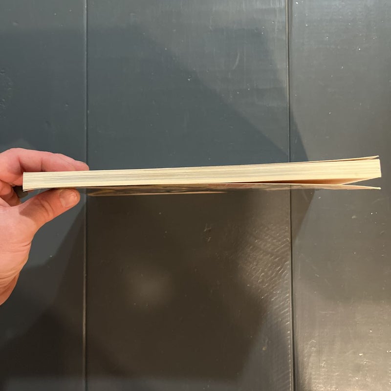 The Honorable Cat by Paul Gallico, Paperback | Pangobooks