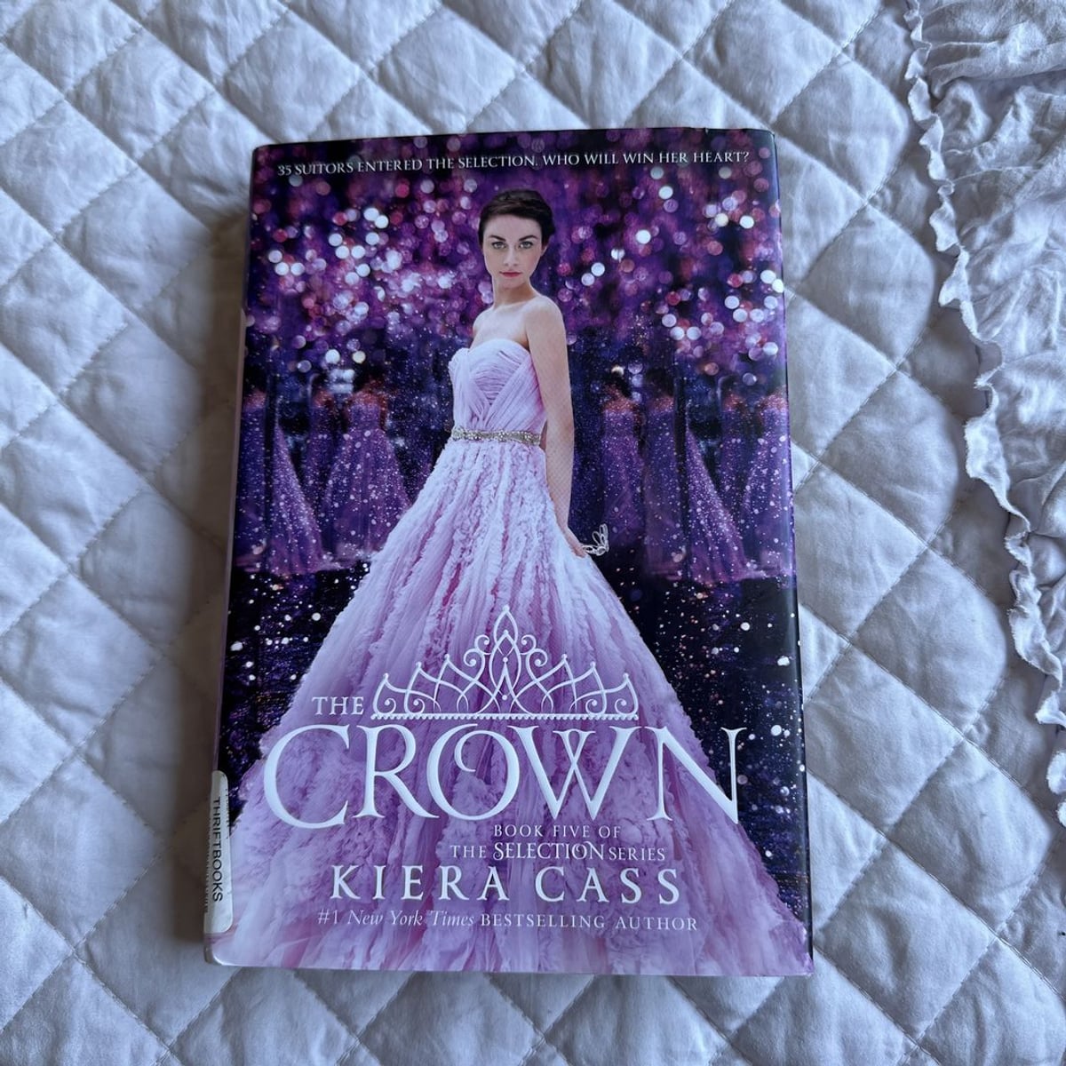 The Crown by Kiera Cass, Hardcover | Pangobooks