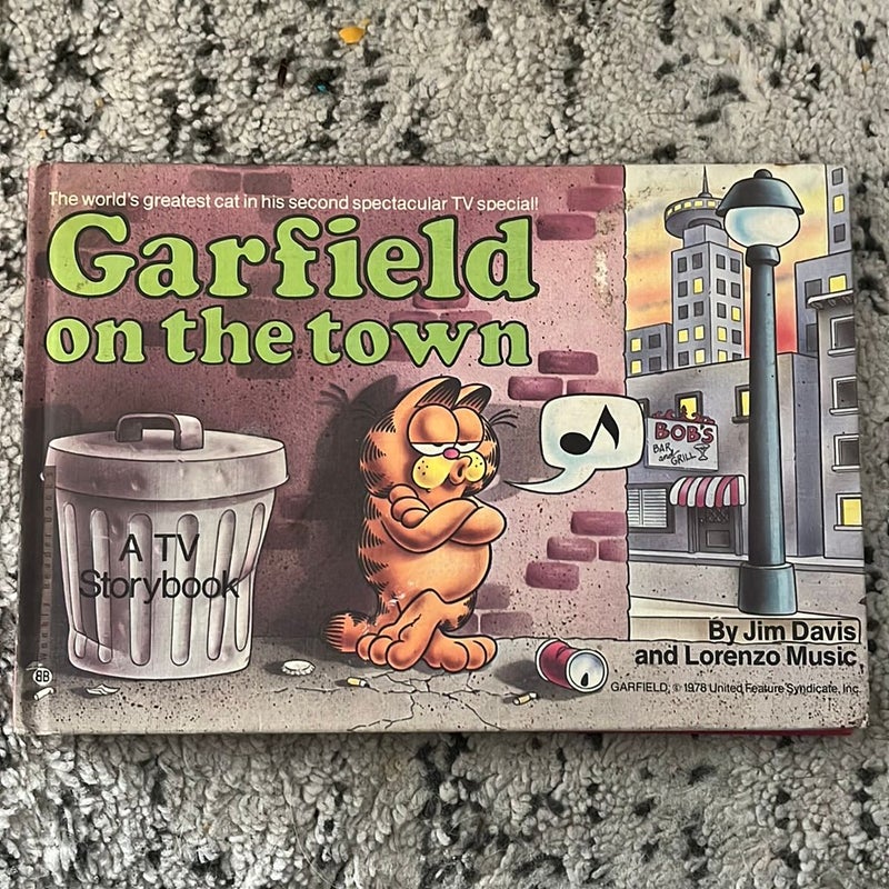 Garfield on the Town by Jim Davis, Hardcover | Pangobooks