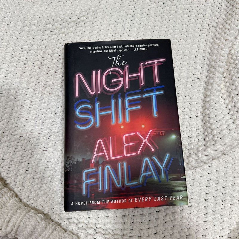 The Night Shift by Alex Finlay, Hardcover | Pangobooks