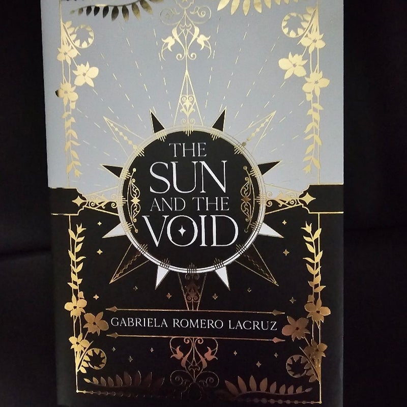 The Sun and the Void by Gabriela Romero Lacruz, Hardcover | Pangobooks