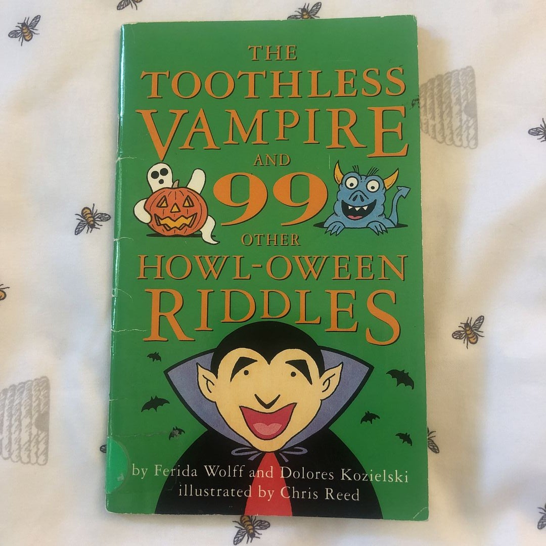 The Toothless Vampire by Ferida Wolff, Paperback | Pangobooks