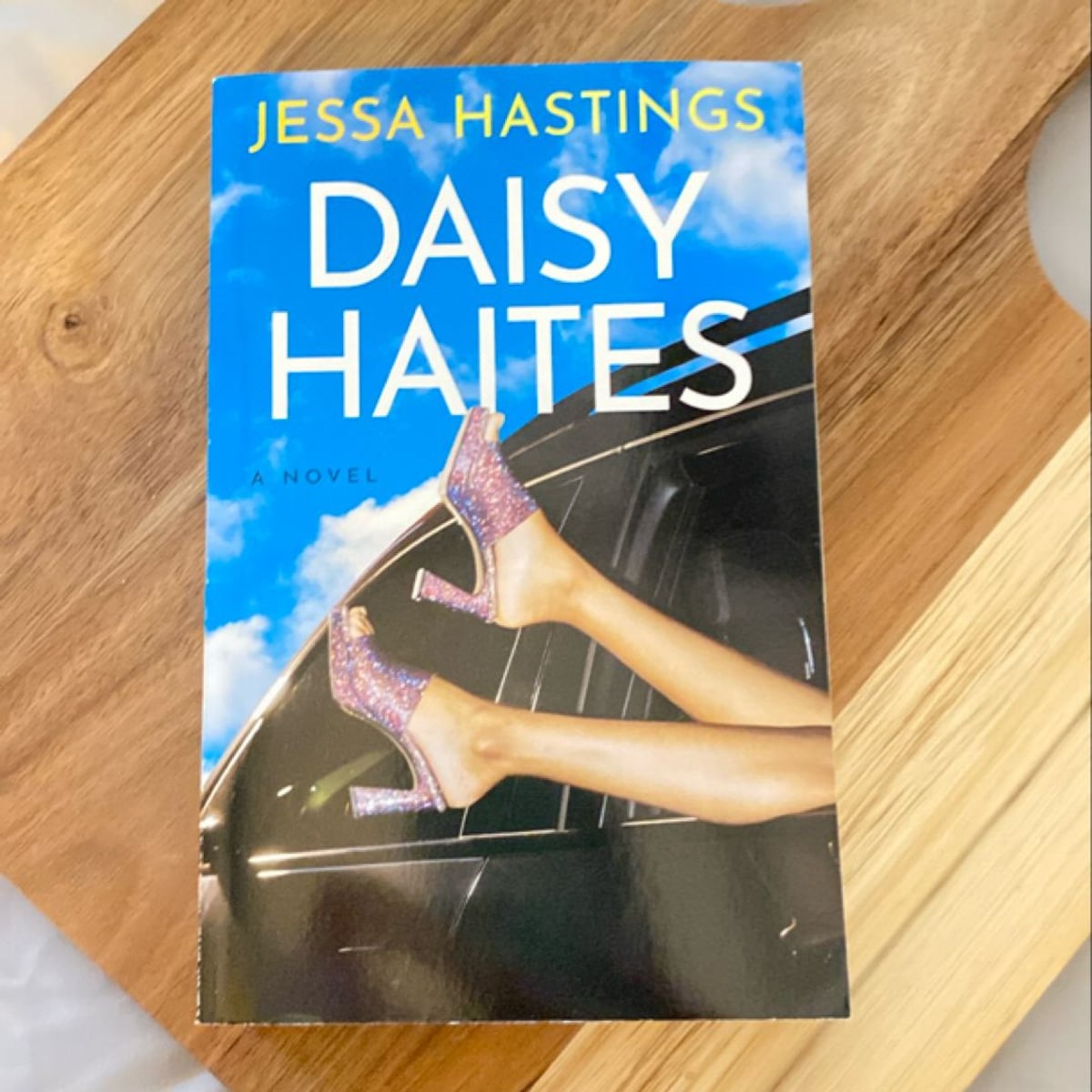 Daisy Haites by Jessa Hastings, Paperback | Pangobooks