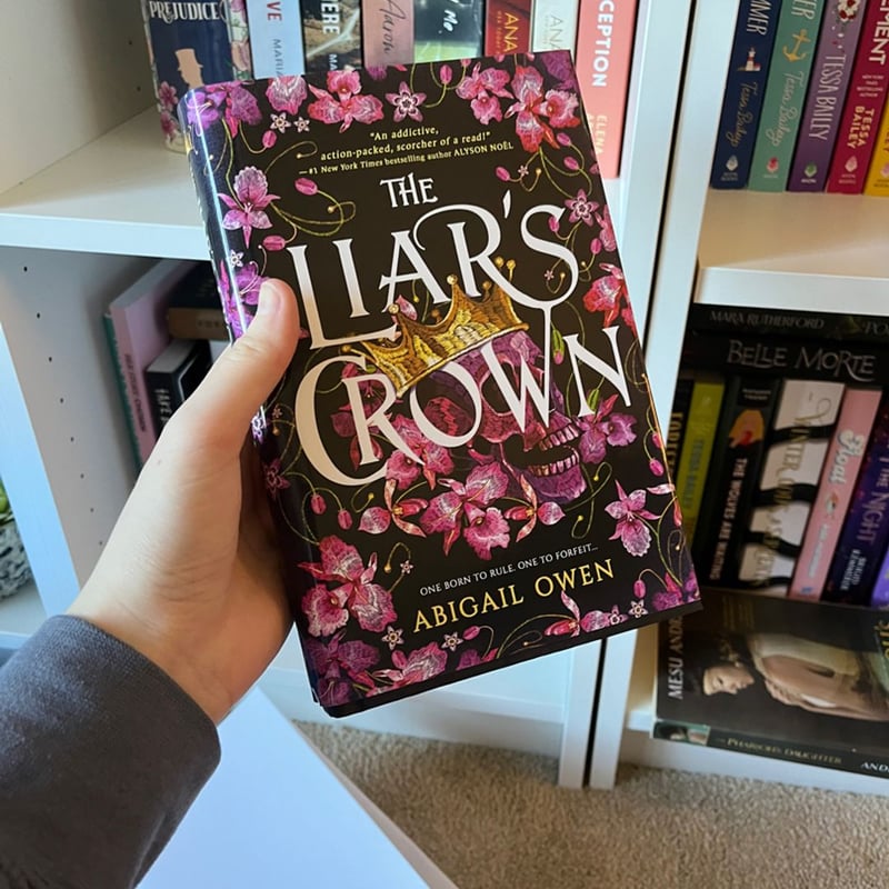 The Liar's Crown by Abigail Owen, Hardcover | Pangobooks