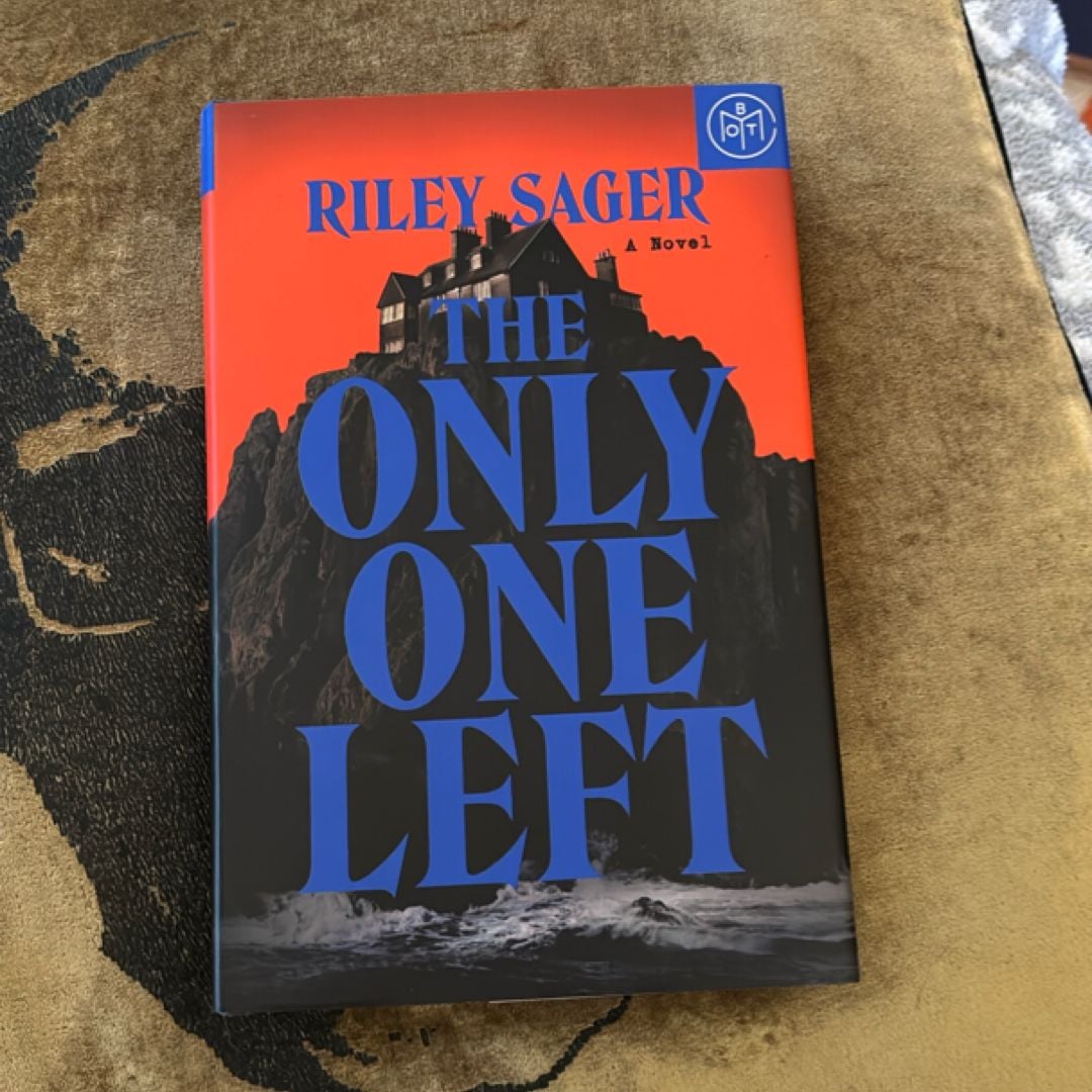 The Only One Left by Riley Sager, Hardcover | Pangobooks