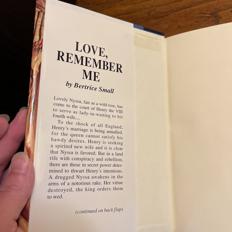 Love, Remember Me by Bertrice Small, Hardcover | Pangobooks