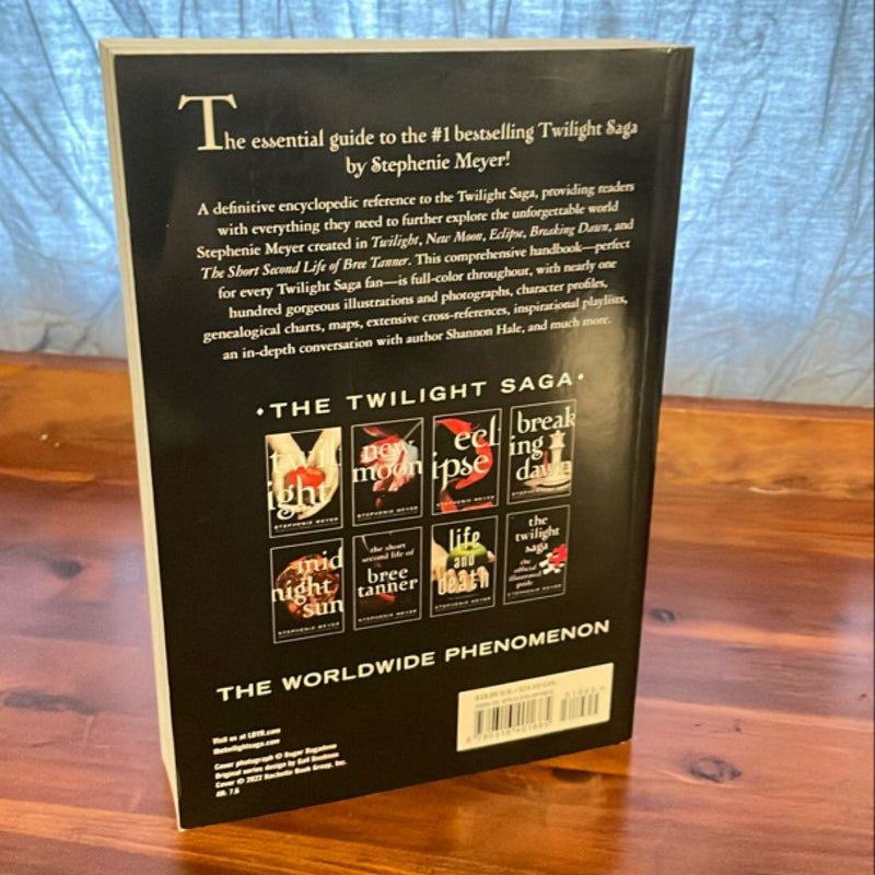 The Twilight Saga: the Official Illustrated Guide by Stephenie Meyer