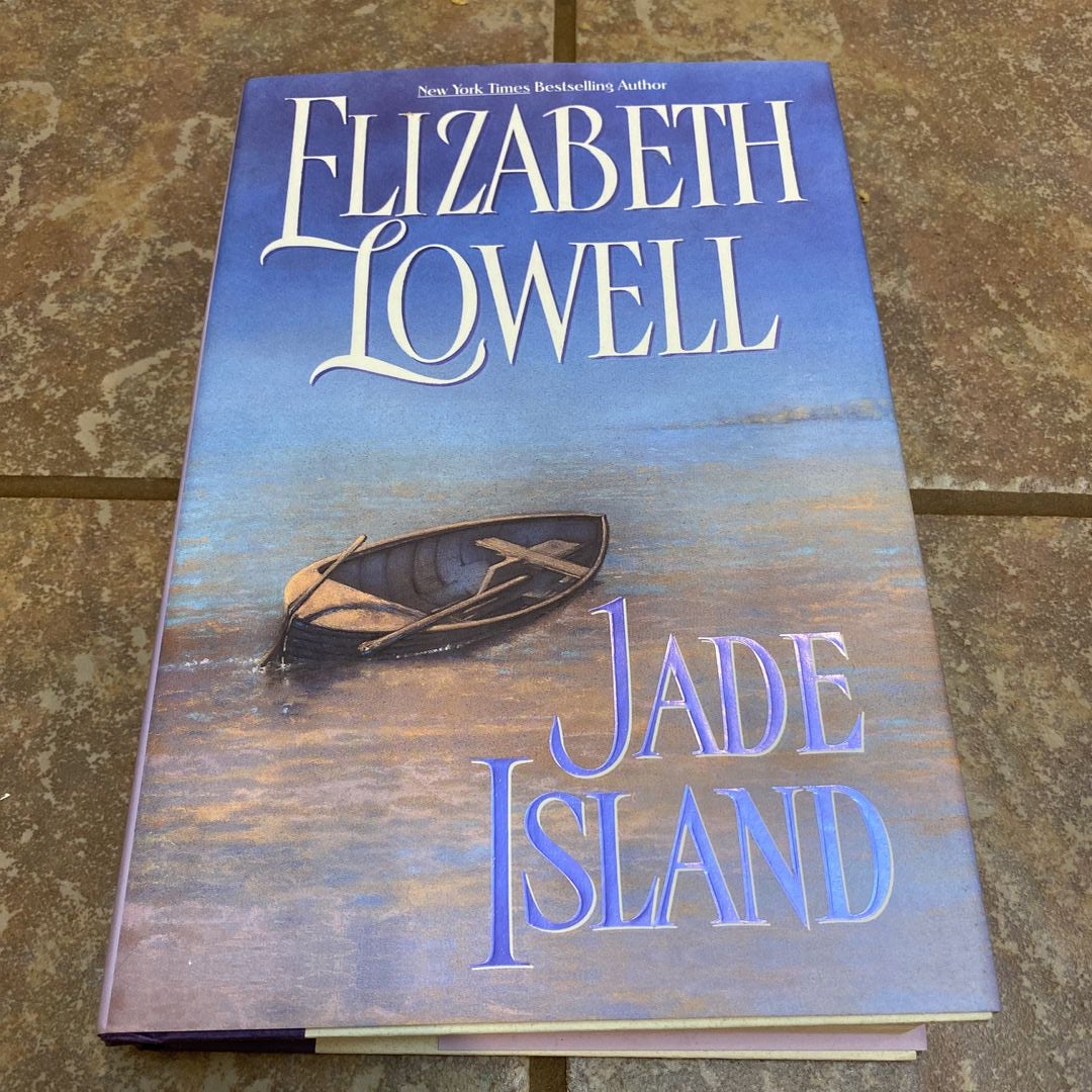 Jade Island by Elizabeth Lowell, Hardcover | Pangobooks