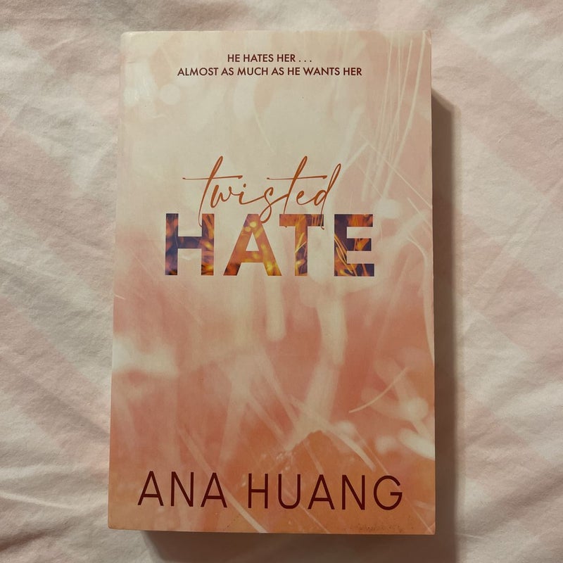 Twisted Hate by Ana Huang, Paperback | Pangobooks