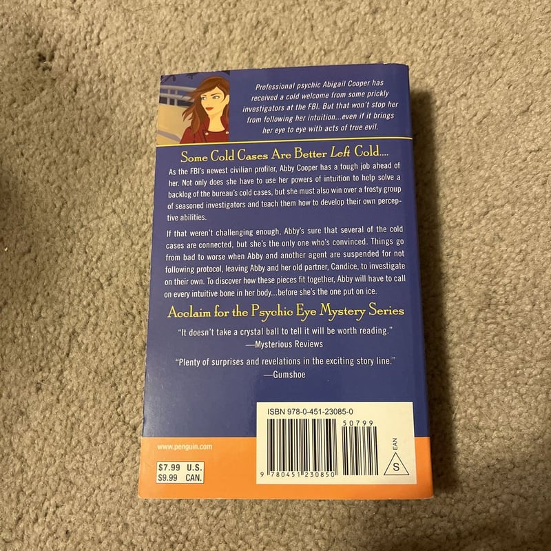 A Glimpse of Evil by Victoria Laurie, Paperback | Pangobooks