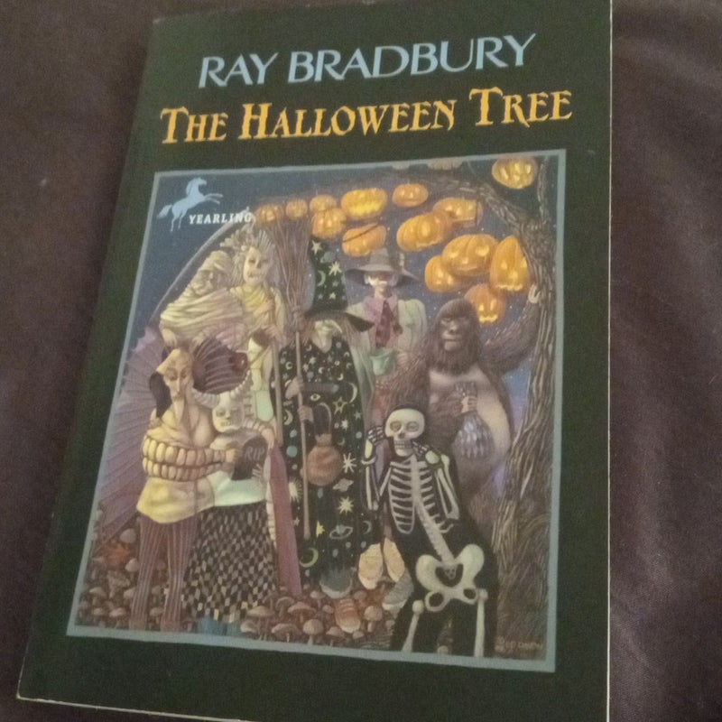 The Halloween Tree by Ray Bradbury, Paperback | Pangobooks