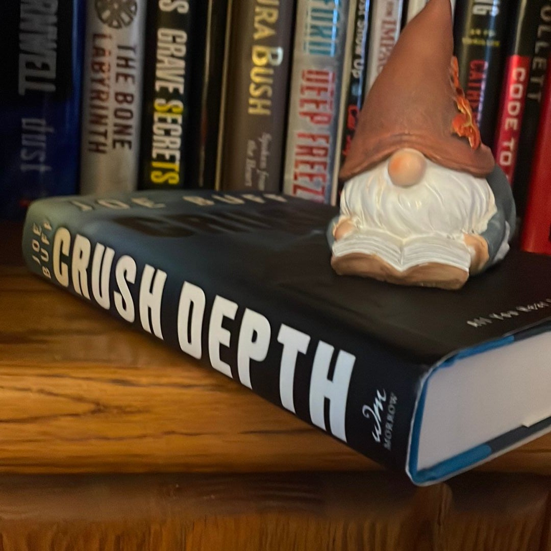 Crush Depth by Joe Buff, Hardcover | Pangobooks