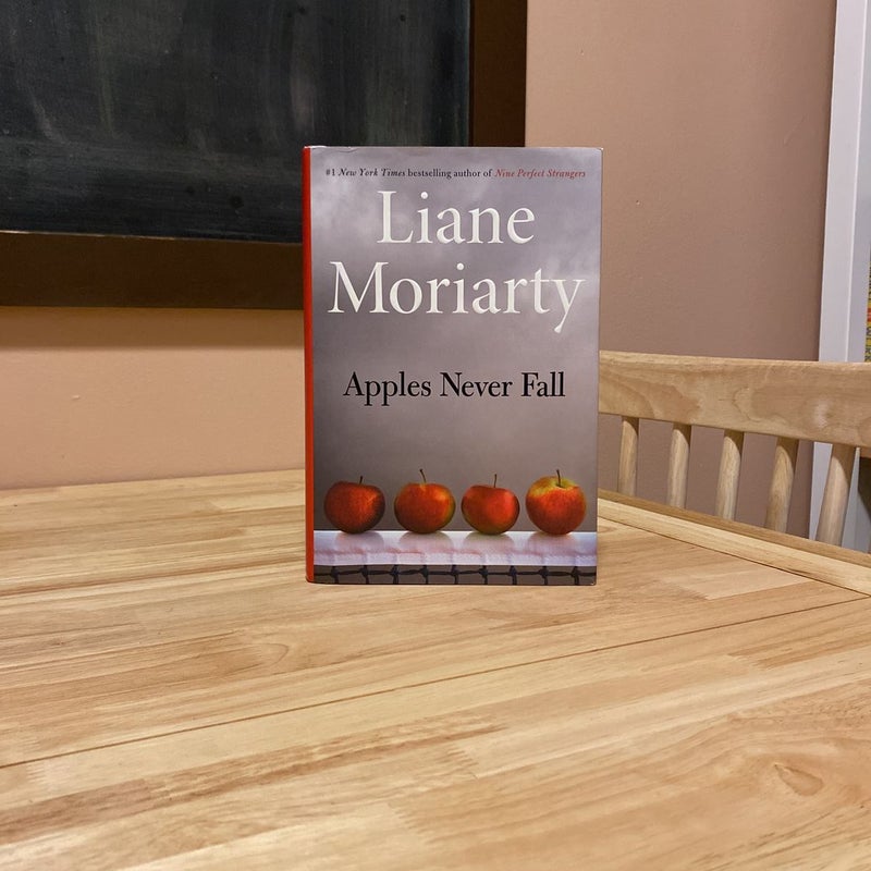 Apples Never Fall by Liane Moriarty, Hardcover | Pangobooks
