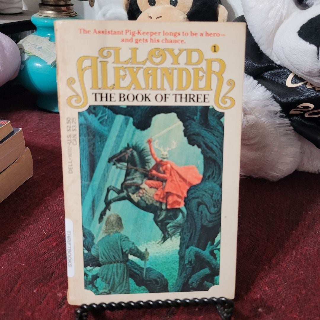 The Book of Three by Lloyd Alexander , Paperback | Pangobooks