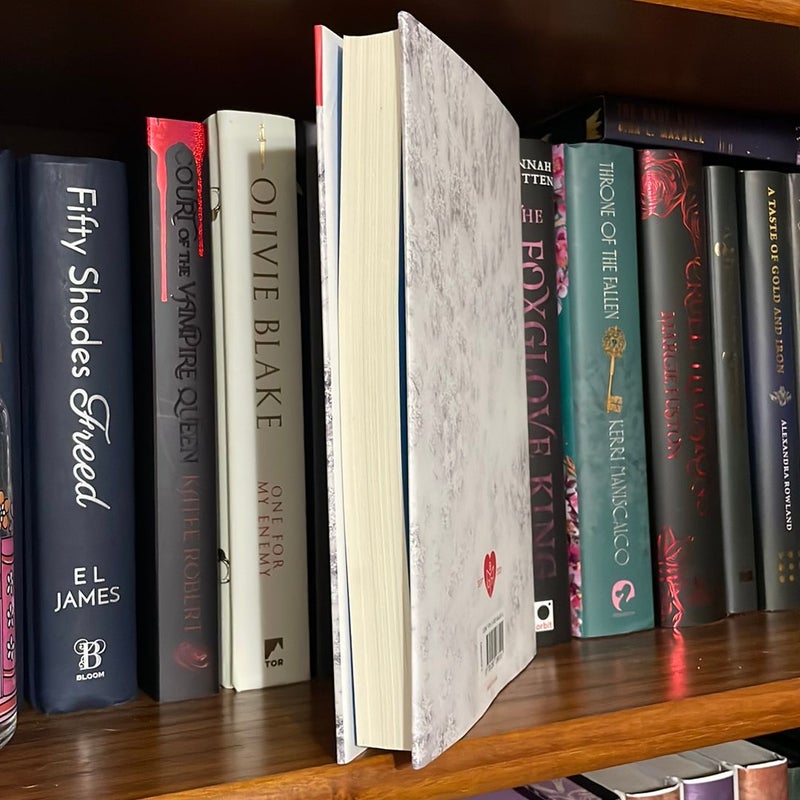 Rock Paper Scissors by Alice Feeney, Hardcover | Pangobooks