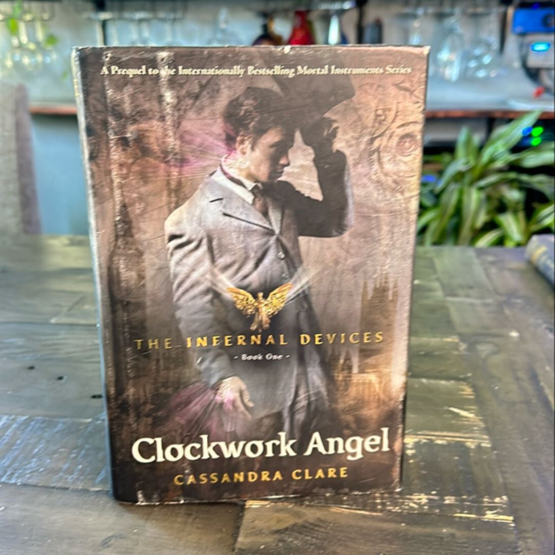 Clockwork Angel 1st/1st by Cassandra Clare, Hardcover | Pangobooks