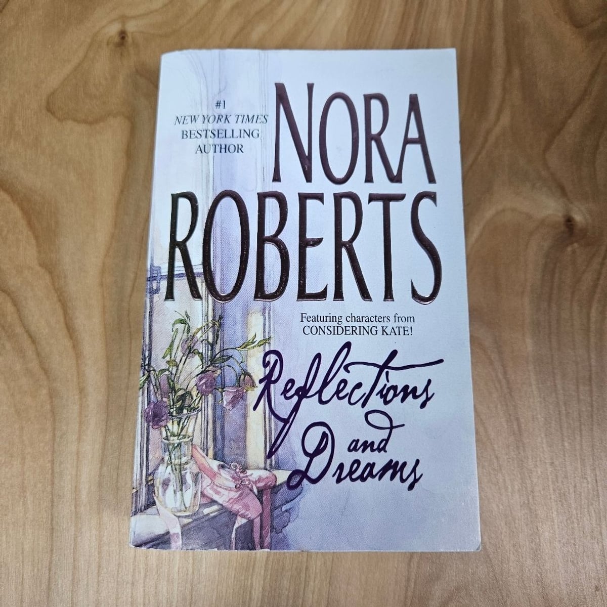 Reflections and Dreams by Nora Roberts, Paperback | Pangobooks