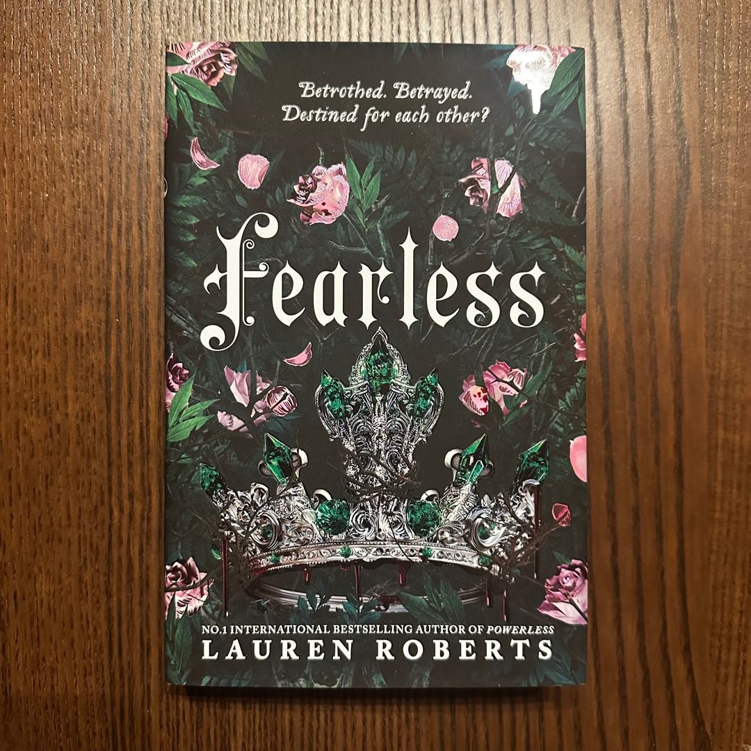 WATERSTONES Fearless with Pink Sprayed Edges by Lauren Roberts ...