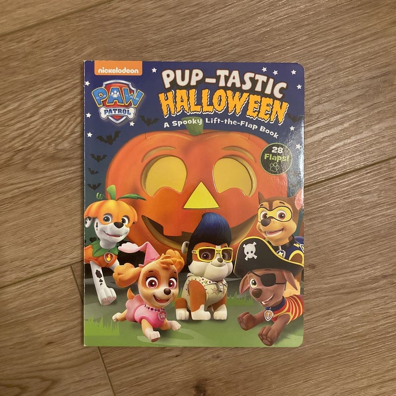 Nickelodeon PAW Patrol: Pup-Tastic Halloween by MacKenzie Buckley
