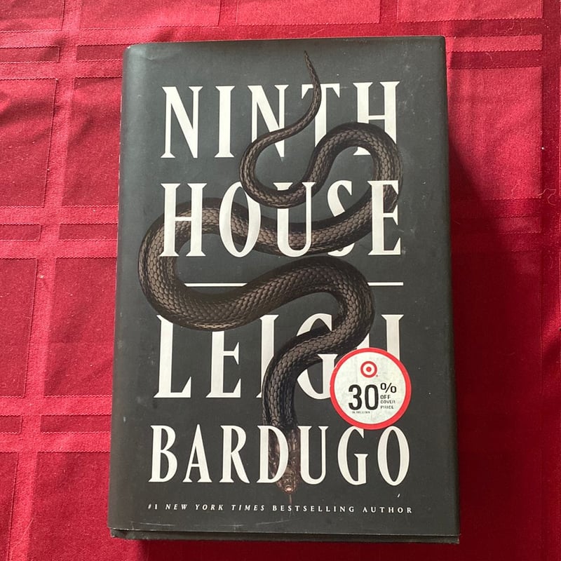 Ninth House by Leigh Bardugo, Hardcover | Pangobooks