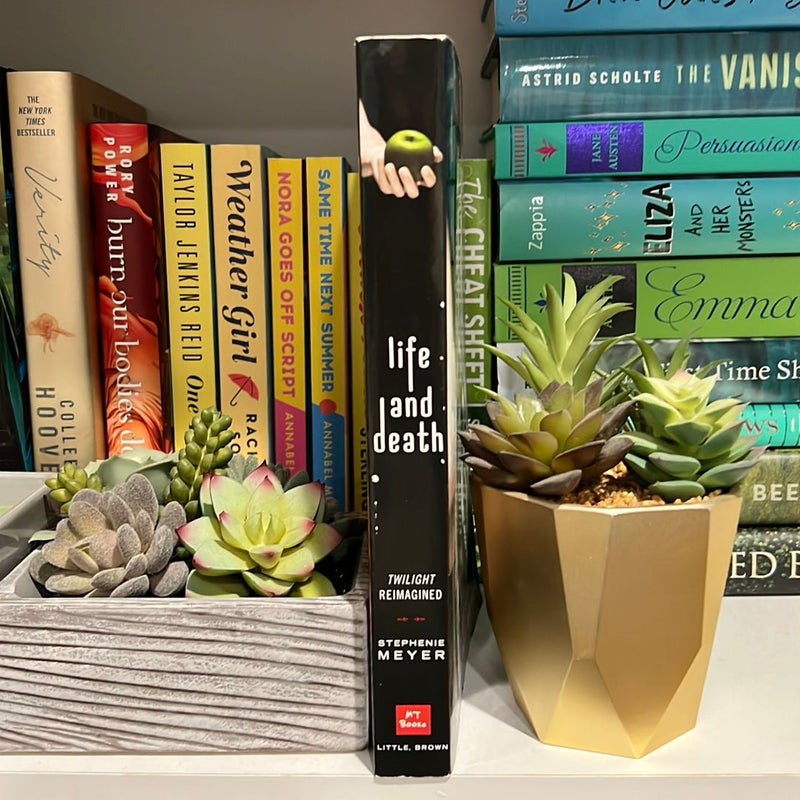 Life and Death: Twilight Reimagined by Stephenie Meyer, Paperback ...