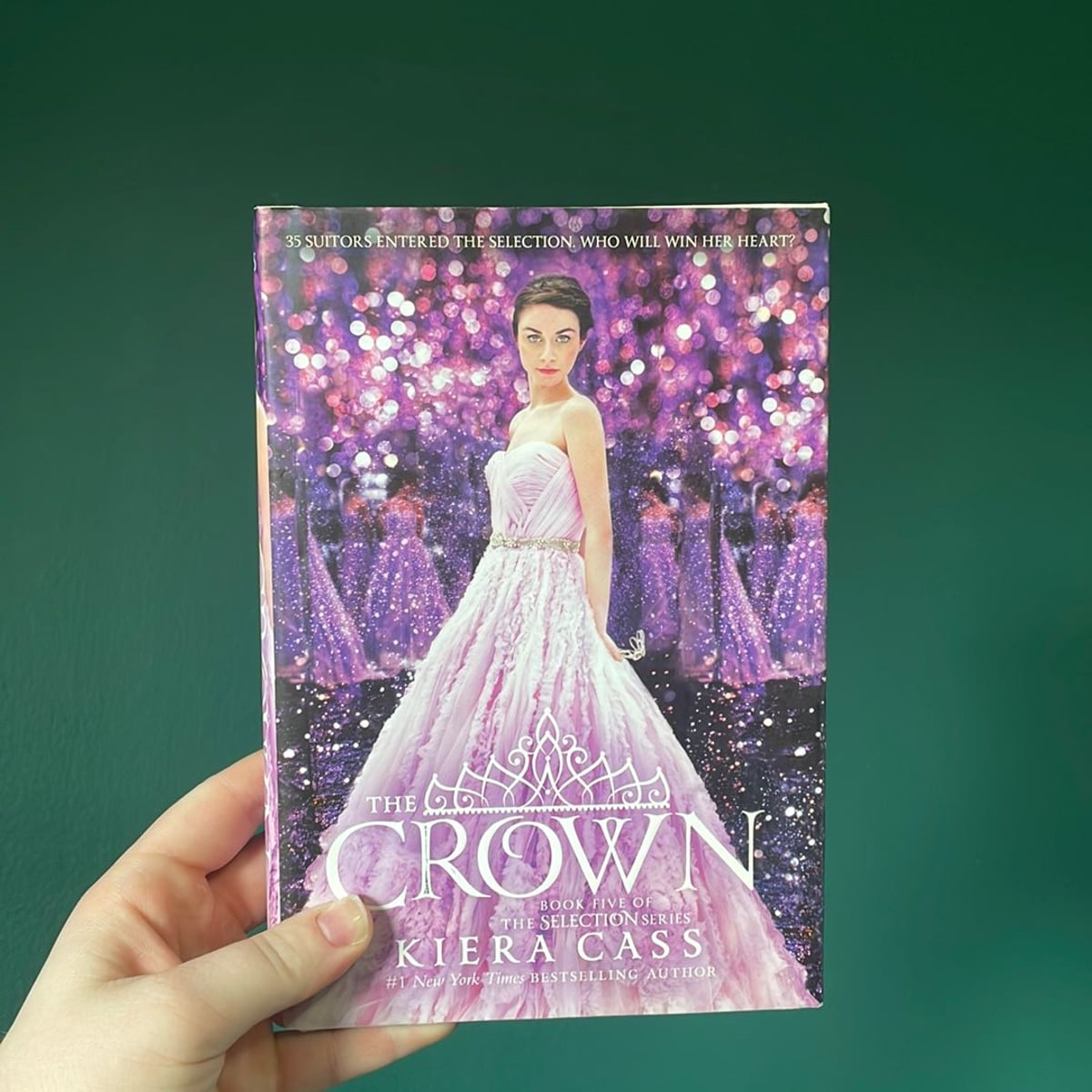 The Crown by Kiera Cass, Hardcover | Pangobooks