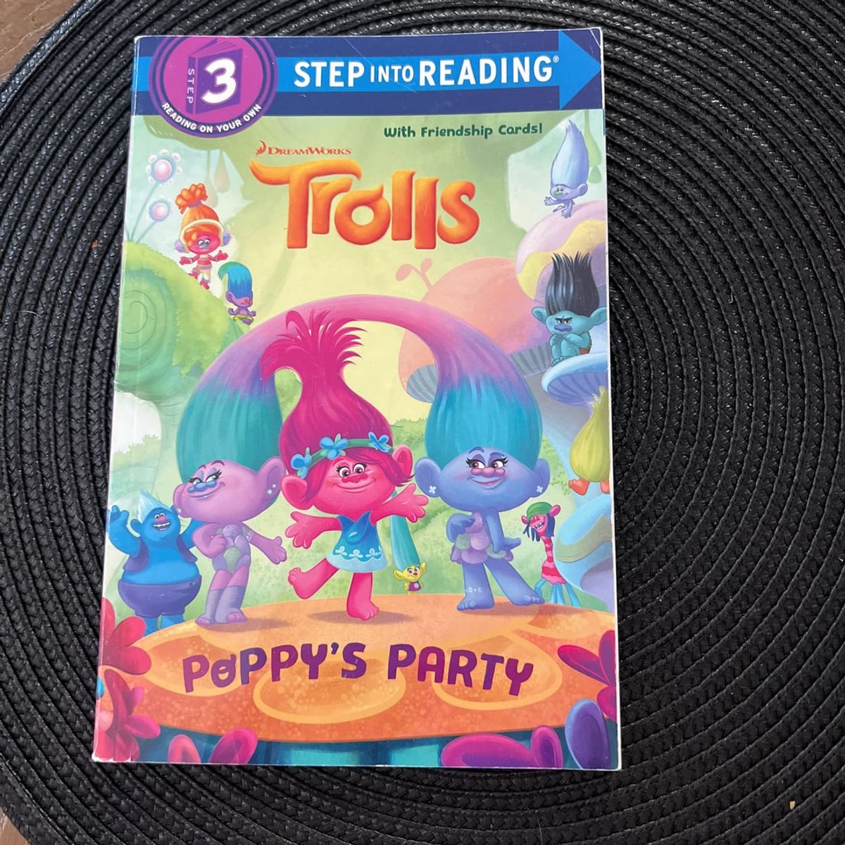 Poppy's Party (DreamWorks Trolls) by Frank Berrios, Paperback | Pangobooks