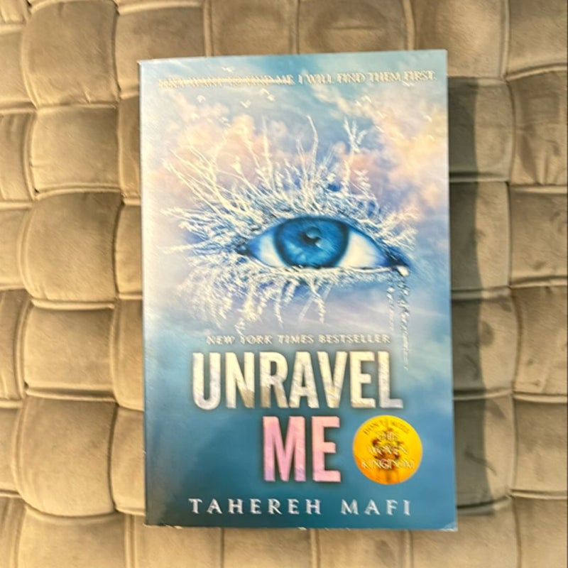 Shatter Me Series 6-Book Box Set by Tahereh Mafi, Paperback | Pangobooks