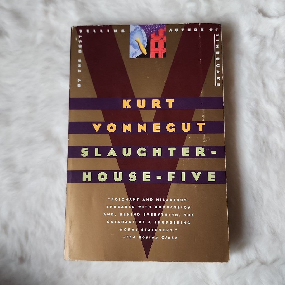 Slaughterhouse-Five by Kurt Vonnegut, Paperback | Pangobooks
