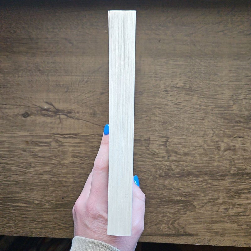 The Last Heir to Blackwood Library by Hester Fox, Paperback | Pangobooks