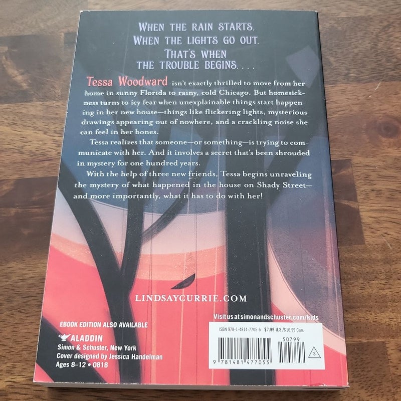 The Peculiar Incident on Shady Street by Lindsay Currie, Paperback ...