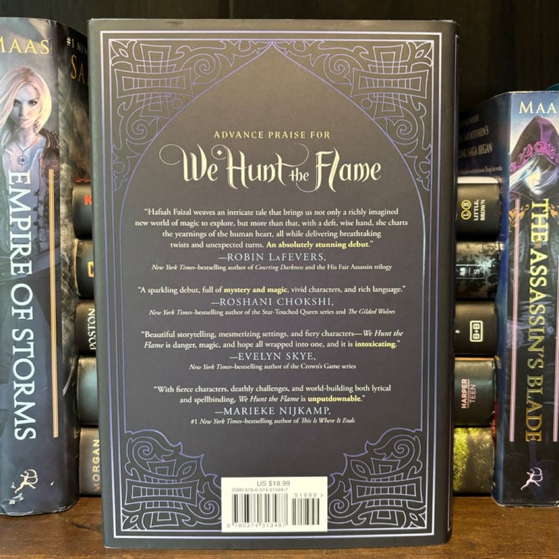We Hunt the Flame by Hafsah Faizal , Hardcover | Pangobooks
