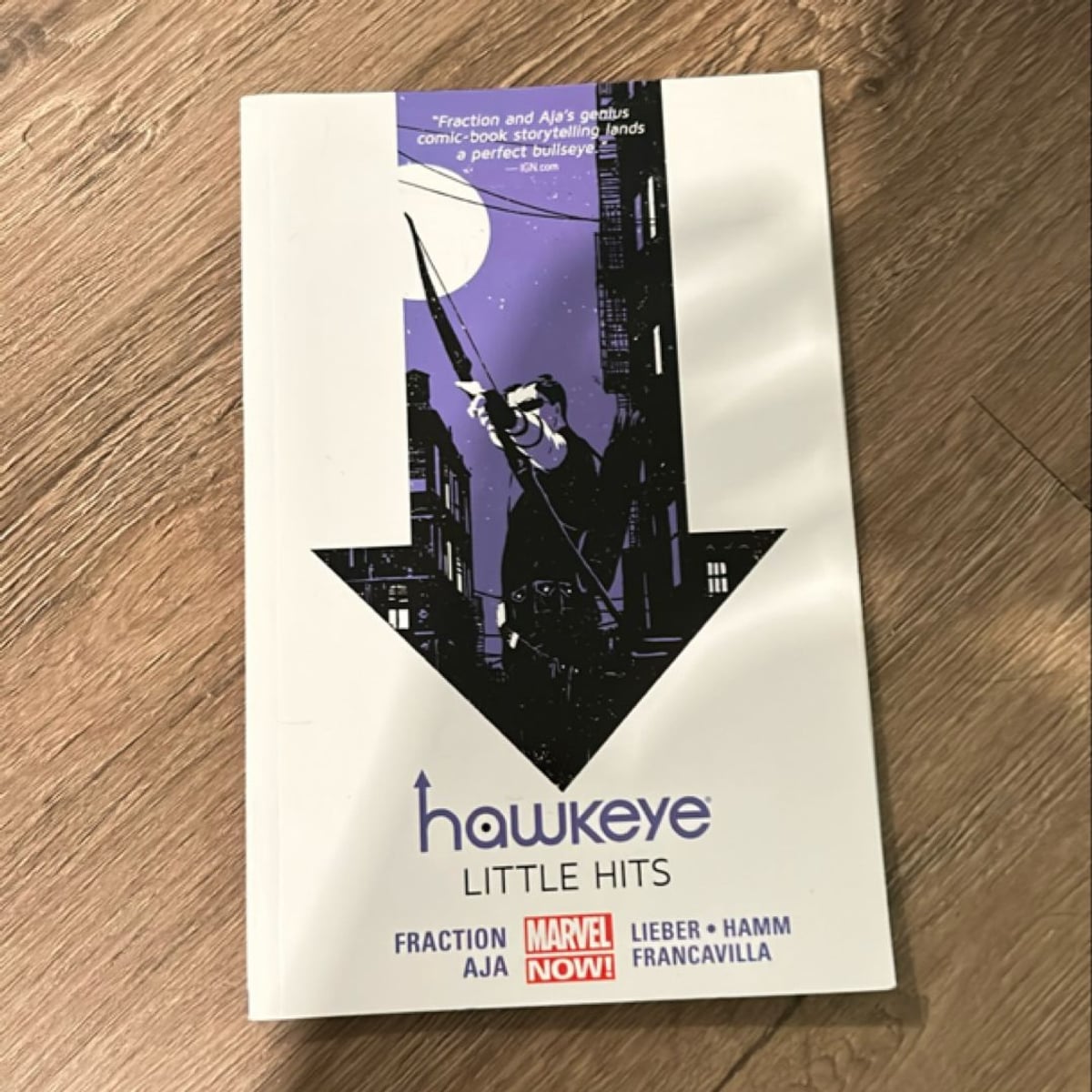 Hawkeye volume 1 by Matt fraction , Paperback | Pangobooks